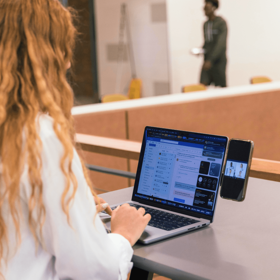 SideEye Pro Phone Mount - Magnetic Laptop Phone Mount – Techlok Solutions